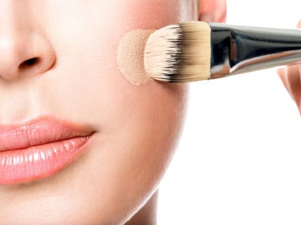 7 Products You Should Have in Your Makeup Kit - Sherlocks.com.au Blog