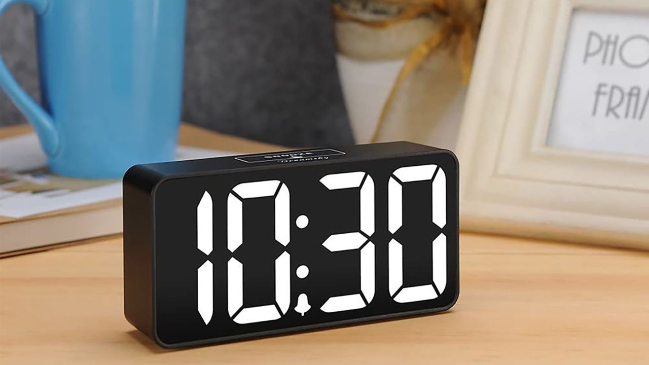 A Guide to Choosing an Alarm Clock