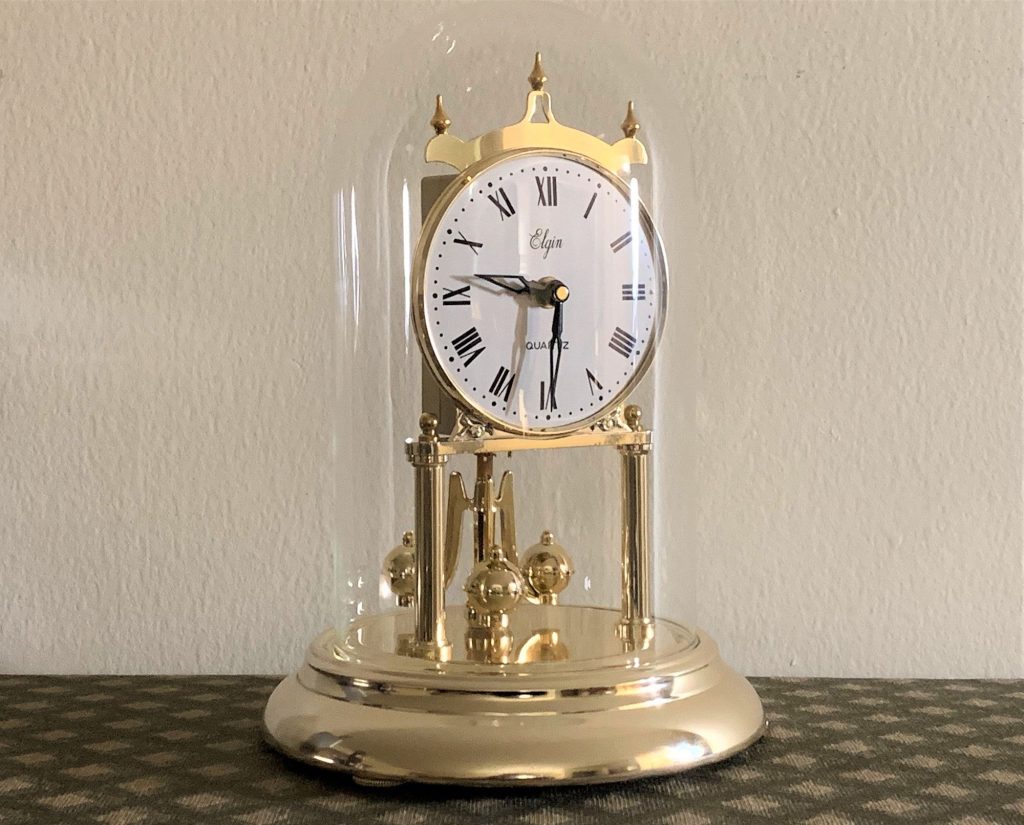 Glass Dome Clocks: Discover Why They're the Perfect Anniversary Gifts